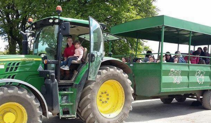 Tractor Rides - Smithills Open Farm