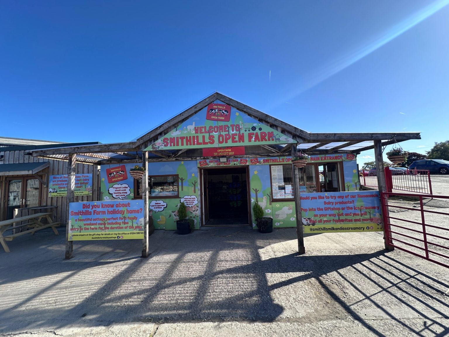 Gift Shop - Smithills Open Farm